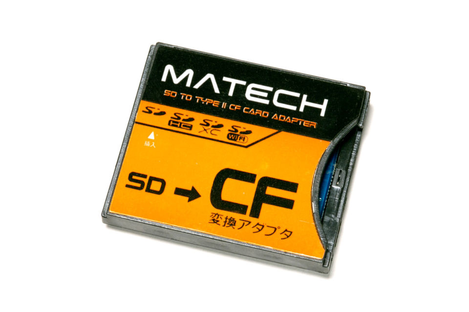 microSDをSDに、SDをCFカードに。フラッシュメモリの変換アダプターについて。転送速度に影響は？ | uzurea.net